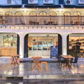 Charm Eatery and Bar (สาทร) ร้านแฮงก์เอ้าท์เก๋ ๆ แห่งใหม่ที่เน้นเสิร์ฟ ...