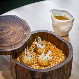 Jhol (สุขุมวิท 18) ร้านอาหารอินเดียที่นำเสนอเมนูแถบชายฝั่งทะเลอินเดีย ...